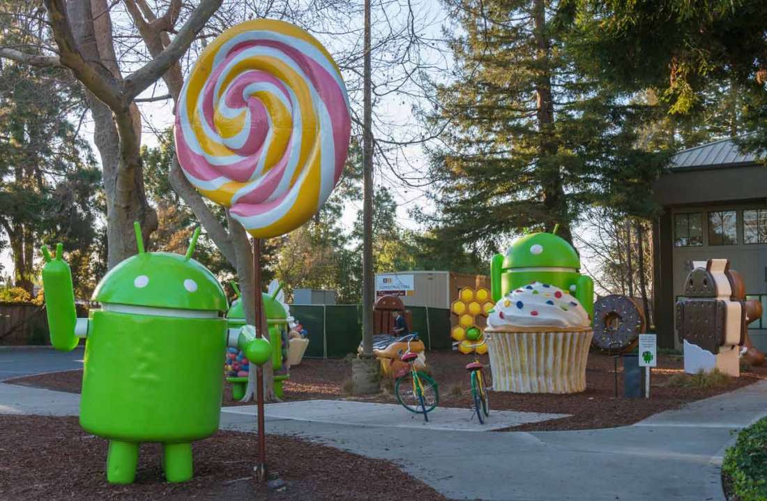 Android Lollipop Statue