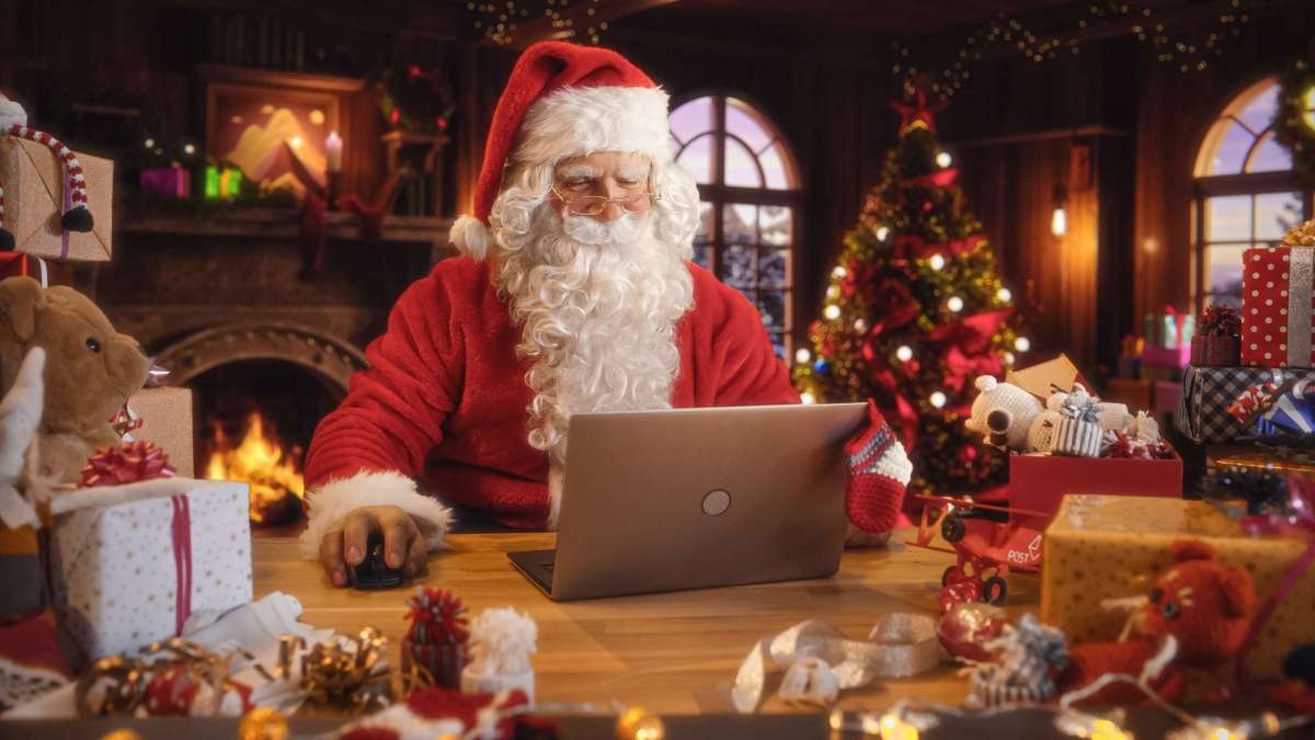 Top Christmas Gifts Must Have Devices and Protection Accessories