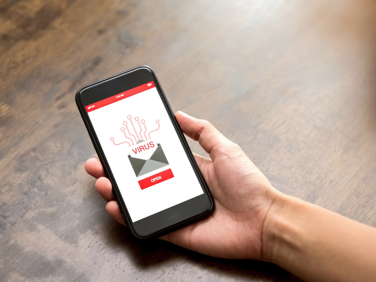 Evita que hackeen tu Smartphone como a Jeff Bezos - Panda Security